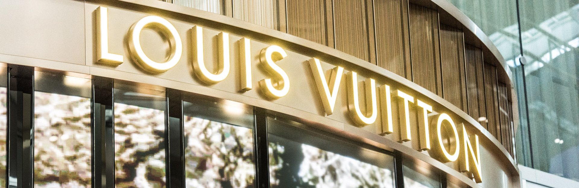 Louis Vuitton Heathrow Airport Terminal 2 | Paul Smith